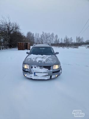 Grey Volkswagen Passat 2002 in Marijampole, with an engine capacity of 1.90 L and mileage of 368 thousand km for 1000 €, photo 2 on AUTOMOTO.COM.LV