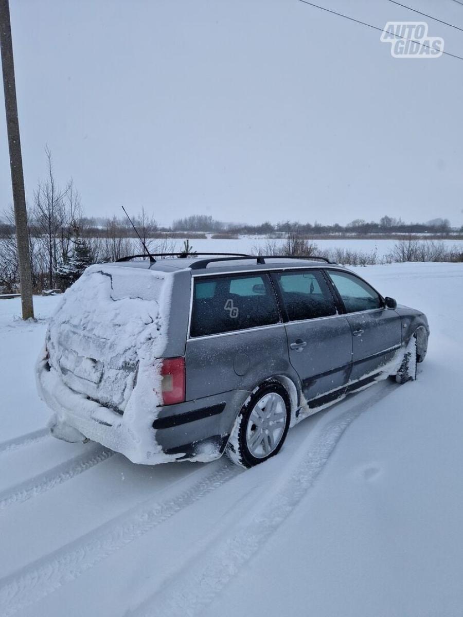 Grey Volkswagen Passat 2002 in Marijampole, with an engine capacity of 1.90 L and mileage of 368 thousand km for 1000 €, photo 3 on AUTOMOTO.COM.LV