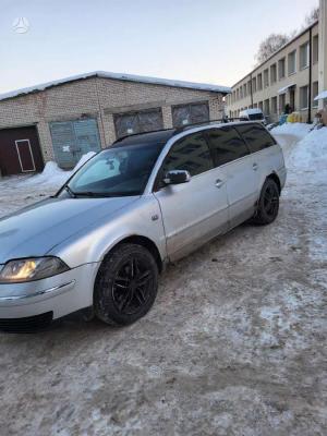 Pelēks Volkswagen Passat 2002 Utena, ar dzinēja tilpumu 1.90 L un nobraukumu 40 tūkst. km par 1400 €, foto 2 vietnē AUTOMOTO.COM.LV