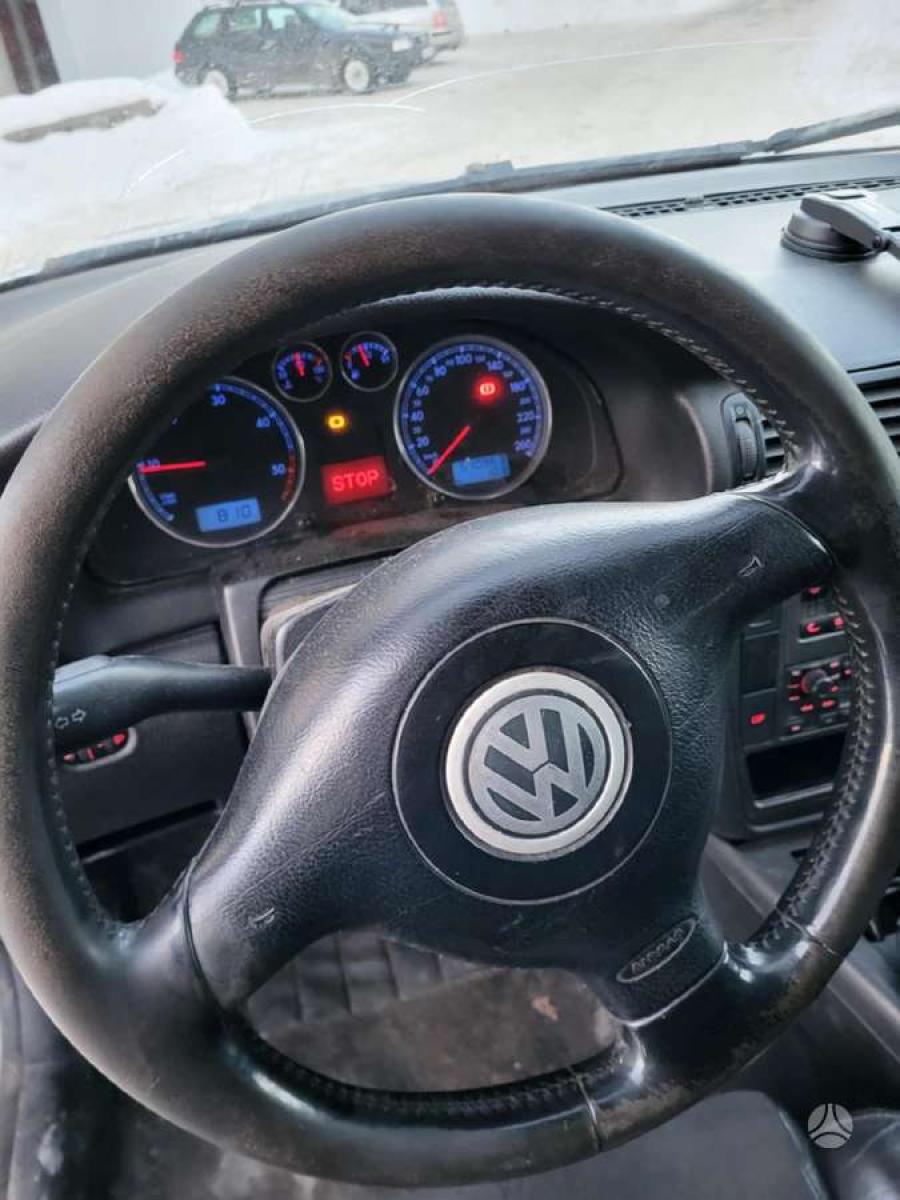 Pelēks Volkswagen Passat 2002 Utena, ar dzinēja tilpumu 1.90 L un nobraukumu 40 tūkst. km par 1400 €, foto 12 vietnē AUTOMOTO.COM.LV