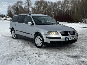 Grey Volkswagen Passat 2002 in Marijampole, with an engine capacity of 1.60 L and mileage of 319 thousand km for 1350 €, photo  on AUTOMOTO.COM.LV