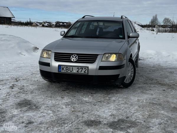 Grey Volkswagen Passat 2002 in Marijampole, with an engine capacity of 1.60 L and mileage of 319 thousand km for 1350 €, photo 2 on AUTOMOTO.COM.LV