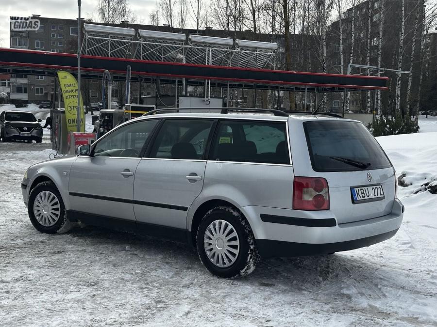 Grey Volkswagen Passat 2002 in Marijampole, with an engine capacity of 1.60 L and mileage of 319 thousand km for 1350 €, photo 6 on AUTOMOTO.COM.LV