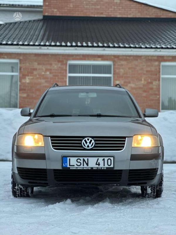 Pelēks Volkswagen Passat 2002 Viļņa, ar dzinēja tilpumu 1.90 L un nobraukumu 345 tūkst. km par 1350 €, foto 2 vietnē AUTOMOTO.COM.LV