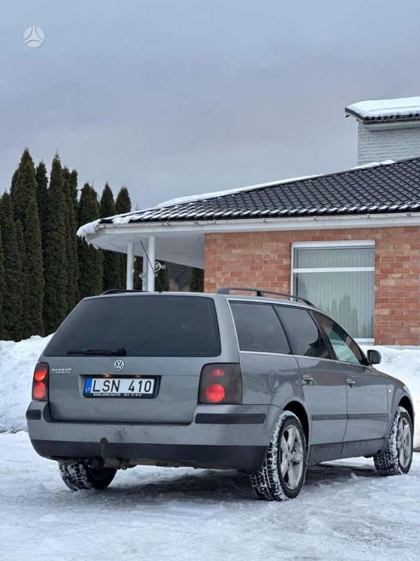 Grey Volkswagen Passat 2002 in Vilnius, with an engine capacity of 1.90 L and mileage of 345 thousand km for 1350 €, photo 10 on AUTOMOTO.COM.LV