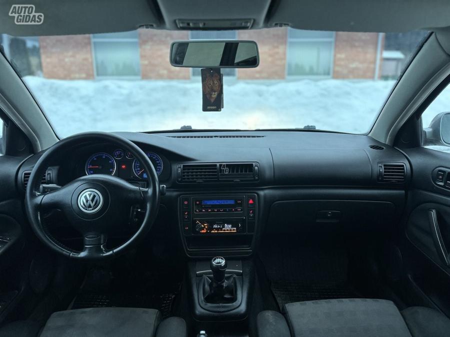 Pelēks Volkswagen Passat 2002 Viļņa, ar dzinēja tilpumu 1.90 L un nobraukumu 345 tūkst. km par 1350 €, foto 21 vietnē AUTOMOTO.COM.LV