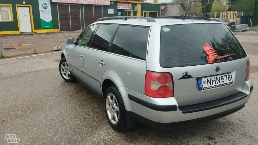Pelēks Volkswagen Passat 2002 Marijampole, ar dzinēja tilpumu 1.90 L un nobraukumu 285 tūkst. km par 1600 €, foto 5 vietnē AUTOMOTO.COM.LV