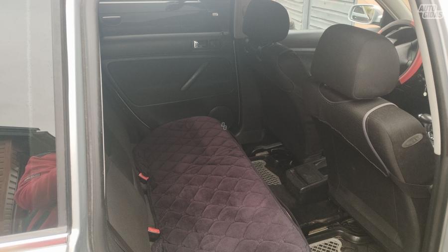 Pelēks Volkswagen Passat 2002 Marijampole, ar dzinēja tilpumu 1.90 L un nobraukumu 285 tūkst. km par 1600 €, foto 10 vietnē AUTOMOTO.COM.LV