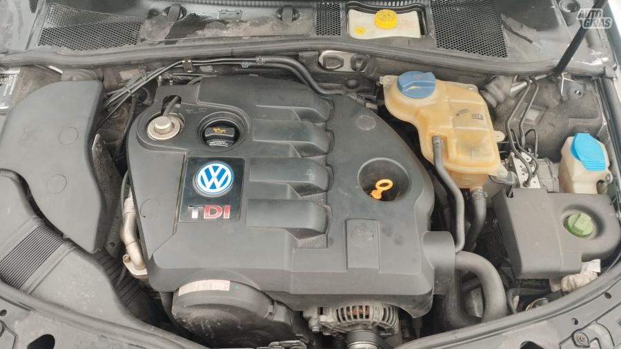Pelēks Volkswagen Passat 2002 Marijampole, ar dzinēja tilpumu 1.90 L un nobraukumu 285 tūkst. km par 1600 €, foto 21 vietnē AUTOMOTO.COM.LV