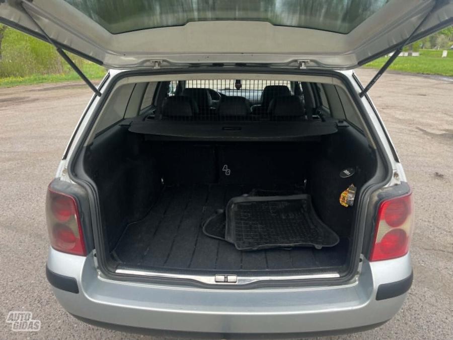 Pelēks Volkswagen Passat 2002 Jurbarkas, ar dzinēja tilpumu 1.90 L un nobraukumu 455 tūkst. km par 1600 €, foto 10 vietnē AUTOMOTO.COM.LV
