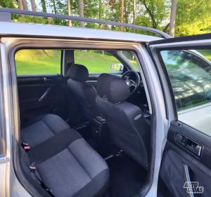 Grey Volkswagen Passat 2002 in Vilnius, with an engine capacity of 1.90 L and mileage of 38 thousand km for 1450 €, photo 8 on AUTOMOTO.COM.LV