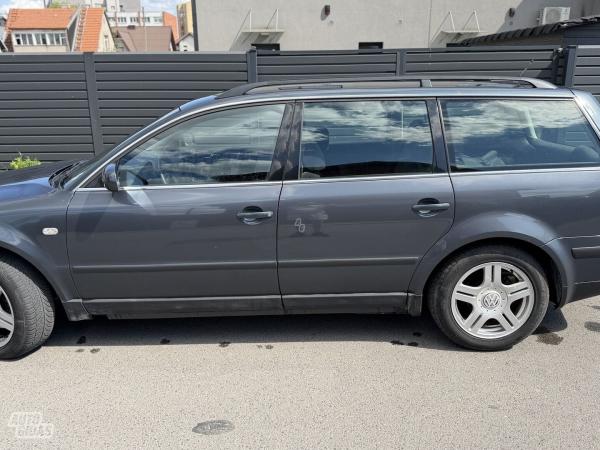 Grey Volkswagen Passat 2002 in Kaunas, with an engine capacity of 1.90 L and mileage of 305 thousand km for 1350 €, photo 9 on AUTOMOTO.COM.LV