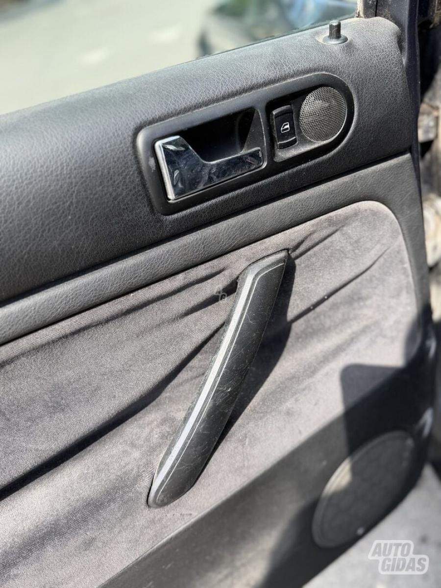 Pelēks Volkswagen Passat 2002 Kauņa, ar dzinēja tilpumu 1.90 L un nobraukumu 305 tūkst. km par 1350 €, foto 17 vietnē AUTOMOTO.COM.LV