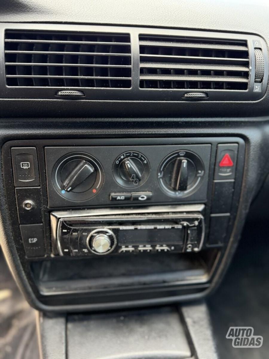 Pelēks Volkswagen Passat 2002 Kauņa, ar dzinēja tilpumu 1.90 L un nobraukumu 305 tūkst. km par 1350 €, foto 21 vietnē AUTOMOTO.COM.LV