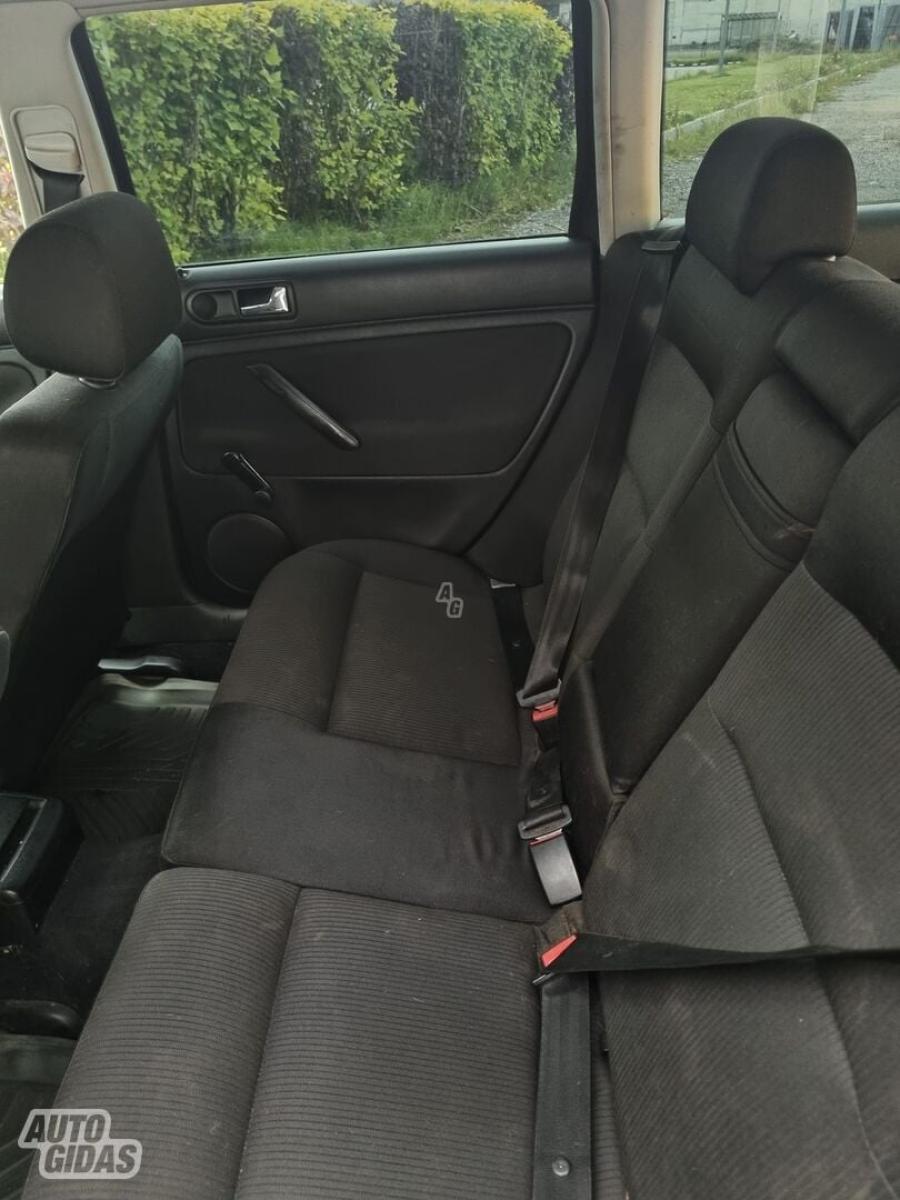 Pelēks Volkswagen Passat 2002 Alīta, ar dzinēja tilpumu 1.90 L un nobraukumu 373 tūkst. km par 1650 €, foto 13 vietnē AUTOMOTO.COM.LV