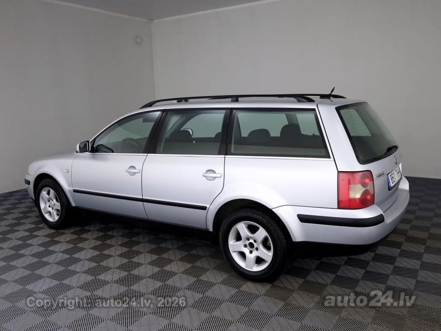 Pelēks Volkswagen Passat 2002 Tallina, ar dzinēja tilpumu 1.90 L un nobraukumu 309 tūkst. km par 1299 €, foto 5 vietnē AUTOMOTO.COM.LV