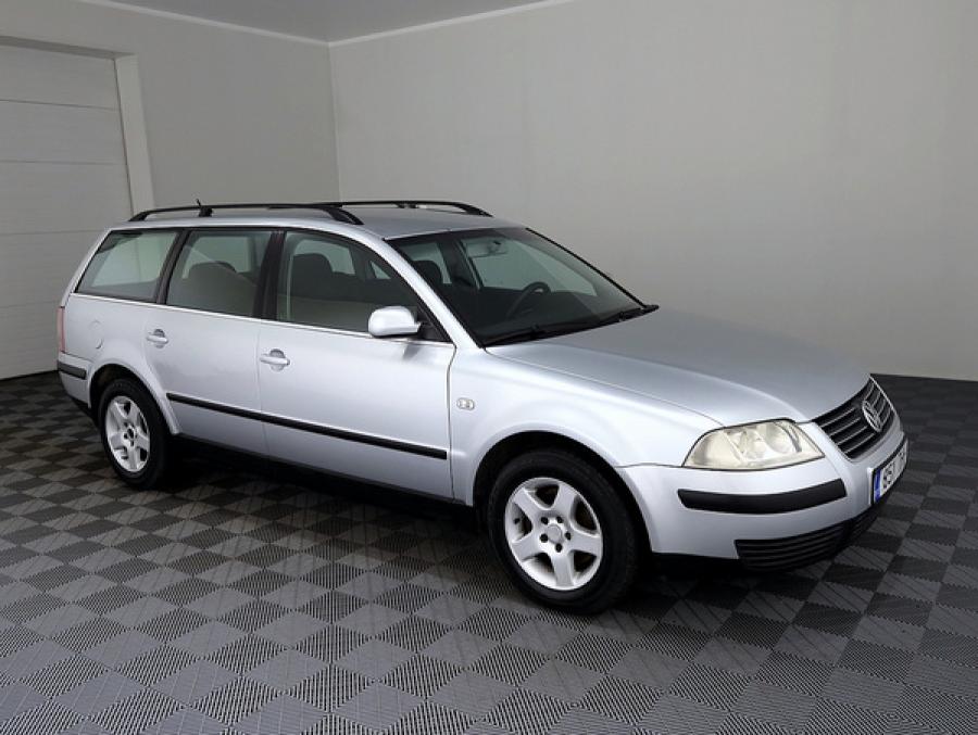 Pelēks Volkswagen Passat 2002 Tallina, ar dzinēja tilpumu 1.90 L un nobraukumu 309 tūkst. km par 1299 €, foto 1 vietnē AUTOMOTO.COM.LV