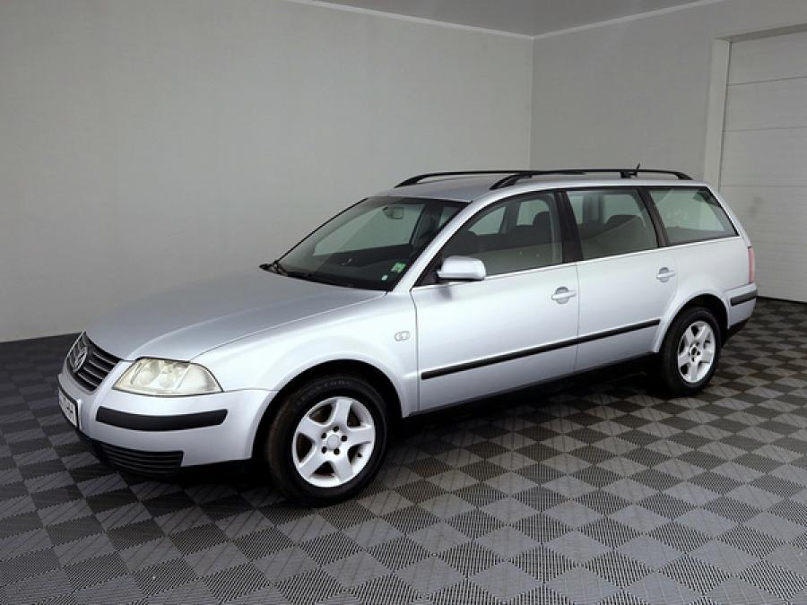 Pelēks Volkswagen Passat 2002 Tallina, ar dzinēja tilpumu 1.90 L un nobraukumu 309 tūkst. km par 1299 €, foto 3 vietnē AUTOMOTO.COM.LV