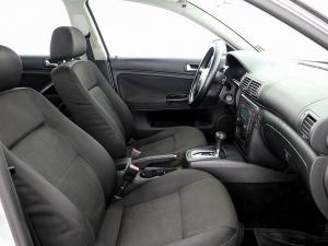 Pelēks Volkswagen Passat 2002 Tallina, ar dzinēja tilpumu 1.90 L un nobraukumu 309 tūkst. km par 1299 €, foto 7 vietnē AUTOMOTO.COM.LV