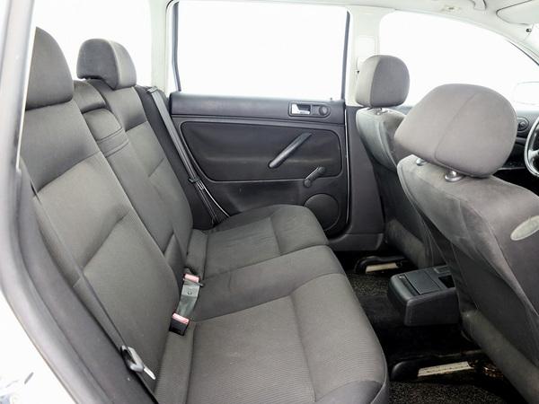 Pelēks Volkswagen Passat 2002 Tallina, ar dzinēja tilpumu 1.90 L un nobraukumu 309 tūkst. km par 1299 €, foto 7 vietnē AUTOMOTO.COM.LV