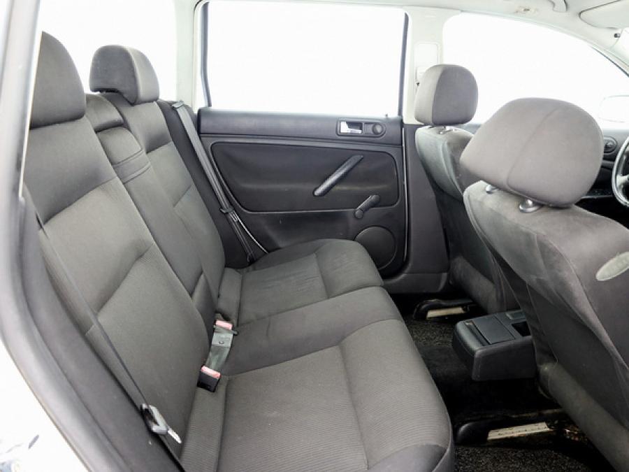 Pelēks Volkswagen Passat 2002 Tallina, ar dzinēja tilpumu 1.90 L un nobraukumu 309 tūkst. km par 1299 €, foto 8 vietnē AUTOMOTO.COM.LV