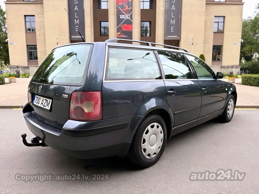 Grey Volkswagen Passat 2002 in Tallinn, with an engine capacity of 1.90 L and mileage of 400 thousand km for 1499 €, photo 4 on AUTOMOTO.COM.LV