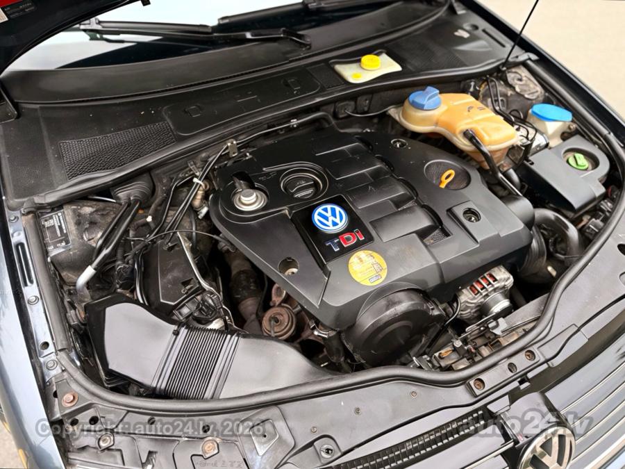 Grey Volkswagen Passat 2002 in Tallinn, with an engine capacity of 1.90 L and mileage of 400 thousand km for 1499 €, photo 8 on AUTOMOTO.COM.LV