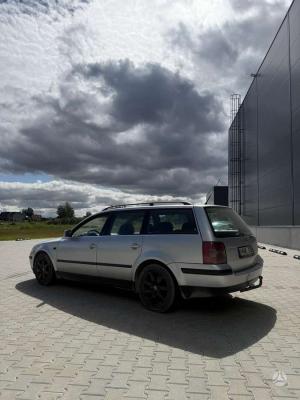 Pelēks Volkswagen Passat 2002 Šauļi, ar dzinēja tilpumu 1.90 L un nobraukumu 350 tūkst. km par 1350 €, foto 5 vietnē AUTOMOTO.COM.LV