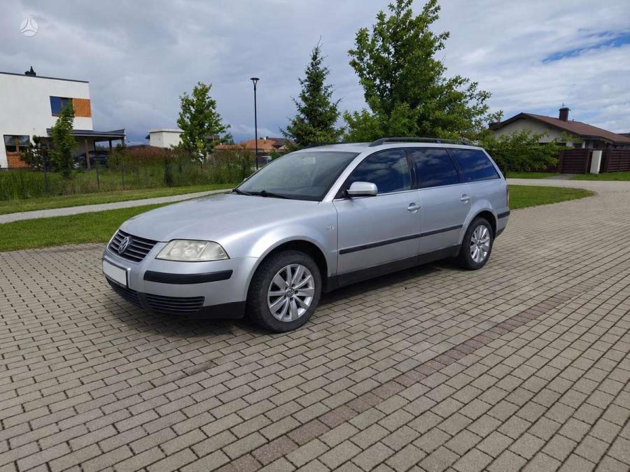 Pelēks Volkswagen Passat 2002 Klaipėda, ar dzinēja tilpumu 1.90 L un nobraukumu 290 tūkst. km par 1300 €, foto 1 vietnē AUTOMOTO.COM.LV