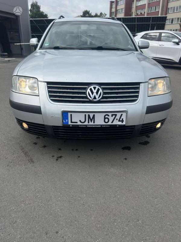Pelēks Volkswagen Passat 2002 Prienai, ar dzinēja tilpumu 1.90 L un nobraukumu 368 tūkst. km par 1750 €, foto 1 vietnē AUTOMOTO.COM.LV