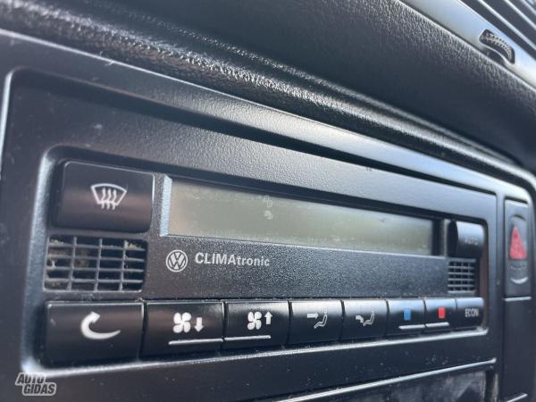 Grey Volkswagen Passat 2002 in Alytus, with an engine capacity of 1.90 L and mileage of 428 thousand km for 600 €, photo 8 on AUTOMOTO.COM.LV