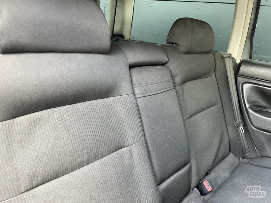 Grey Volkswagen Passat 2002 in Alytus, with an engine capacity of 1.90 L and mileage of 428 thousand km for 600 €, photo 10 on AUTOMOTO.COM.LV