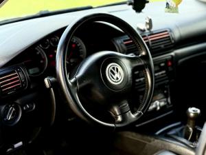 Grey Volkswagen Passat 2002 in Kaunas, with an engine capacity of 1.90 L and mileage of 377 thousand km for 1500 €, photo 9 on AUTOMOTO.COM.LV