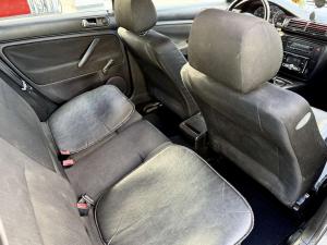 Grey Volkswagen Passat 2002 in Kaunas, with an engine capacity of 1.90 L and mileage of 377 thousand km for 1500 €, photo 13 on AUTOMOTO.COM.LV
