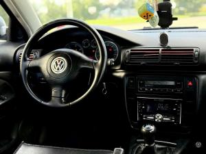 Grey Volkswagen Passat 2002 in Kaunas, with an engine capacity of 1.90 L and mileage of 377 thousand km for 1500 €, photo 14 on AUTOMOTO.COM.LV
