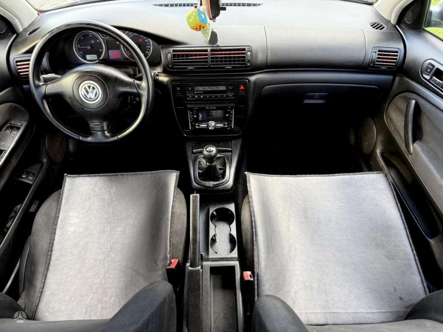 Grey Volkswagen Passat 2002 in Kaunas, with an engine capacity of 1.90 L and mileage of 377 thousand km for 1500 €, photo 15 on AUTOMOTO.COM.LV