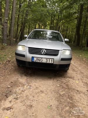 Pelēks Volkswagen Passat 2002 Šalčininkai, ar dzinēja tilpumu 1.90 L un nobraukumu 400 tūkst. km par 790 €, foto  vietnē AUTOMOTO.COM.LV