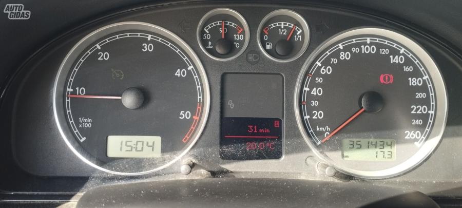 Grey Volkswagen Passat 2002 in Kaunas, with an engine capacity of 1.90 L and mileage of 351 thousand km for 999 €, photo 13 on AUTOMOTO.COM.LV