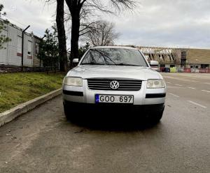 Pelēks Volkswagen Passat 2003 Klaipėda, ar dzinēja tilpumu 1.90 L un nobraukumu 287 tūkst. km par 1290 €, foto 2 vietnē AUTOMOTO.COM.LV
