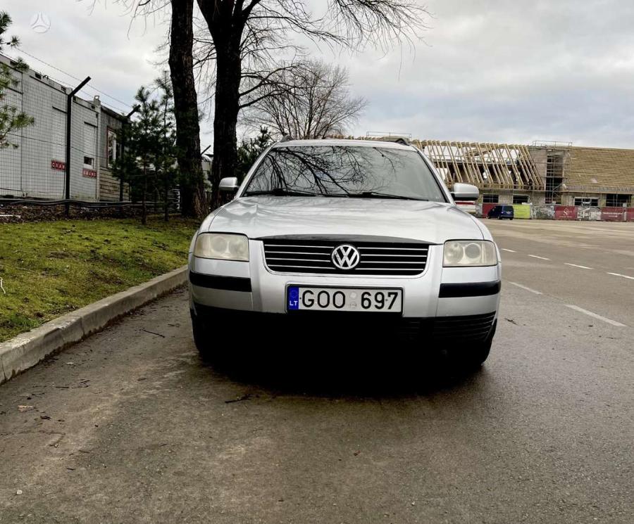Pelēks Volkswagen Passat 2003 Klaipėda, ar dzinēja tilpumu 1.90 L un nobraukumu 287 tūkst. km par 1290 €, foto 2 vietnē AUTOMOTO.COM.LV
