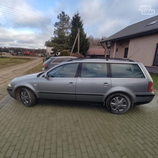 Pelēks Volkswagen Passat 2003 Šilutė, ar dzinēja tilpumu 1.90 L un nobraukumu 340 tūkst. km par 1490 €, foto 2 vietnē AUTOMOTO.COM.LV