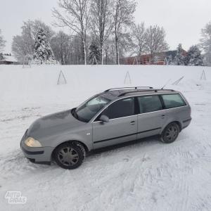 Pelēks Volkswagen Passat 2003 Šilutė, ar dzinēja tilpumu 1.90 L un nobraukumu 340 tūkst. km par 1499 €, foto 3 vietnē AUTOMOTO.COM.LV