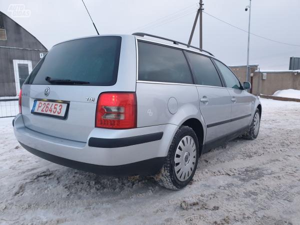Grey Volkswagen Passat 2003 in Utena, with an engine capacity of 1.90 L and mileage of 256 thousand km for 2100 €, photo 5 on AUTOMOTO.COM.LV