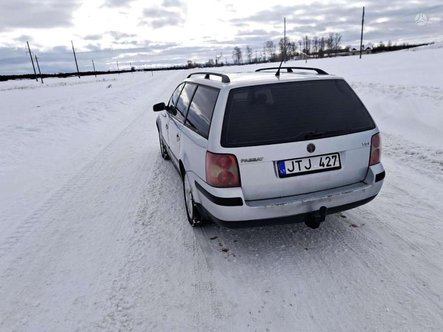 Grey Volkswagen Passat 2003 in Radviliskis, with an engine capacity of 1.97 L and mileage of 480 thousand km for 950 €, photo 2 on AUTOMOTO.COM.LV