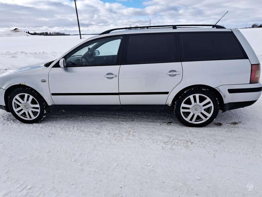 Grey Volkswagen Passat 2003 in Radviliskis, with an engine capacity of 1.97 L and mileage of 480 thousand km for 950 €, photo 7 on AUTOMOTO.COM.LV