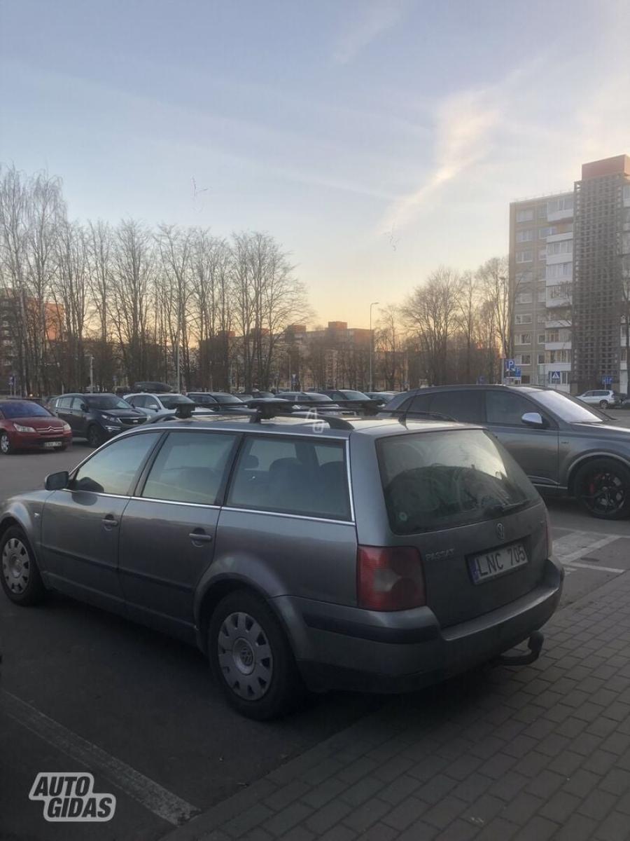 Grey Volkswagen Passat 2003 in Klaipeda, with an engine capacity of 1.90 L and mileage of 436 thousand km for 900 €, photo 4 on AUTOMOTO.COM.LV