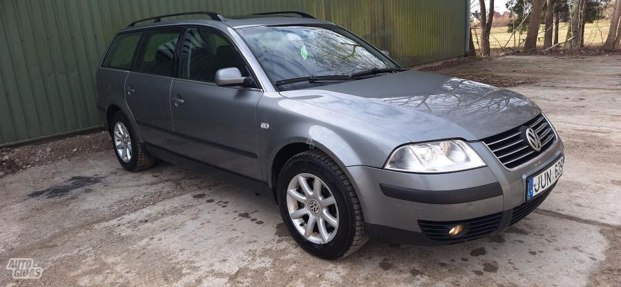 Grey Volkswagen Passat 2003 in Silute, with an engine capacity of 1.90 L and mileage of 420 thousand km for 1450 €, photo 2 on AUTOMOTO.COM.LV