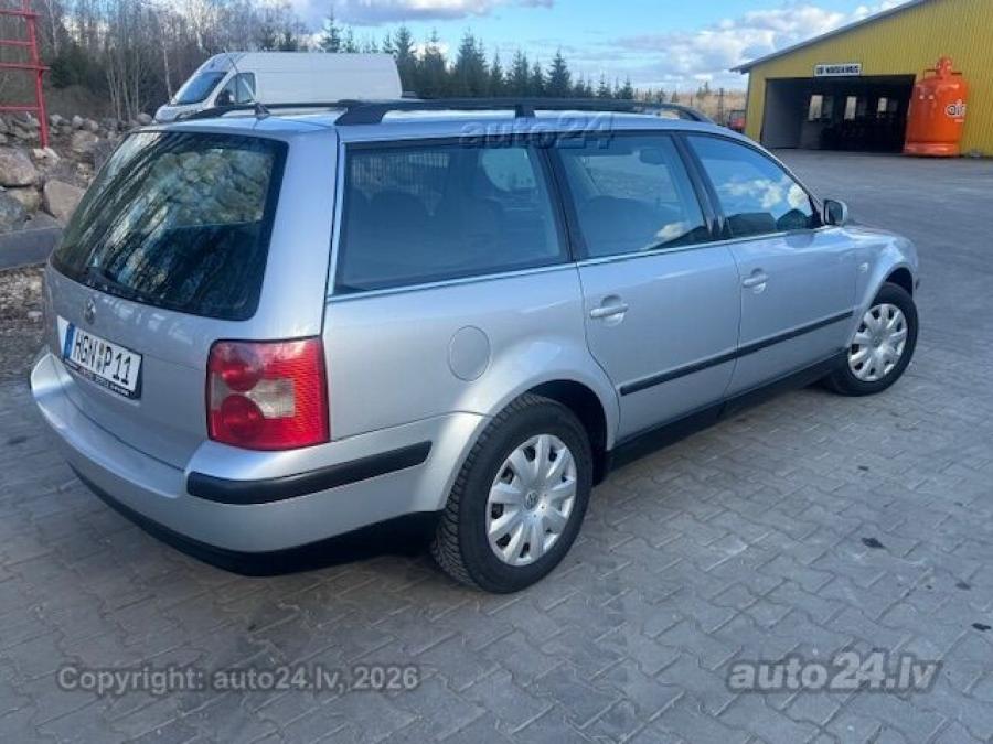Grey Volkswagen Passat 2003 in Viljandi, with an engine capacity of 1.90 L and mileage of 316 thousand km for 3699 €, photo 4 on AUTOMOTO.COM.LV