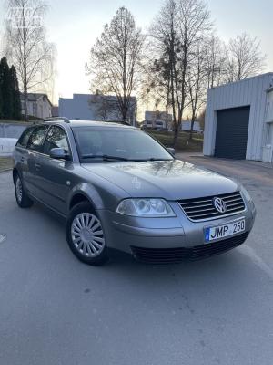 Grey Volkswagen Passat 2003 in Alytus, with an engine capacity of 1.90 L and mileage of 300 thousand km for 1650 €, photo  on AUTOMOTO.COM.LV