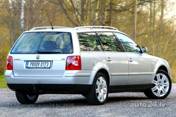 Grey Volkswagen Passat 2003 in Viljandi, with an engine capacity of 1.90 L and mileage of 288 thousand km for 3990 €, photo 3 on AUTOMOTO.COM.LV